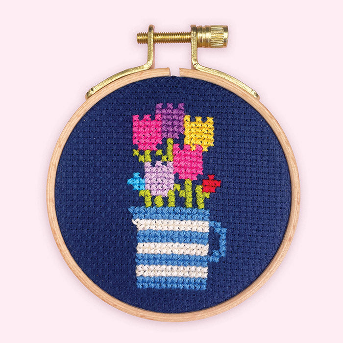 How to Cross Stitch for Beginners | Easy Step-by-Step Guide – Lazy May ...